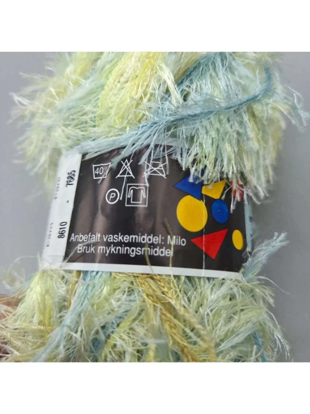 lion brand | Office | Assorted Fun Textured Yarn Variety Pack Lion ...